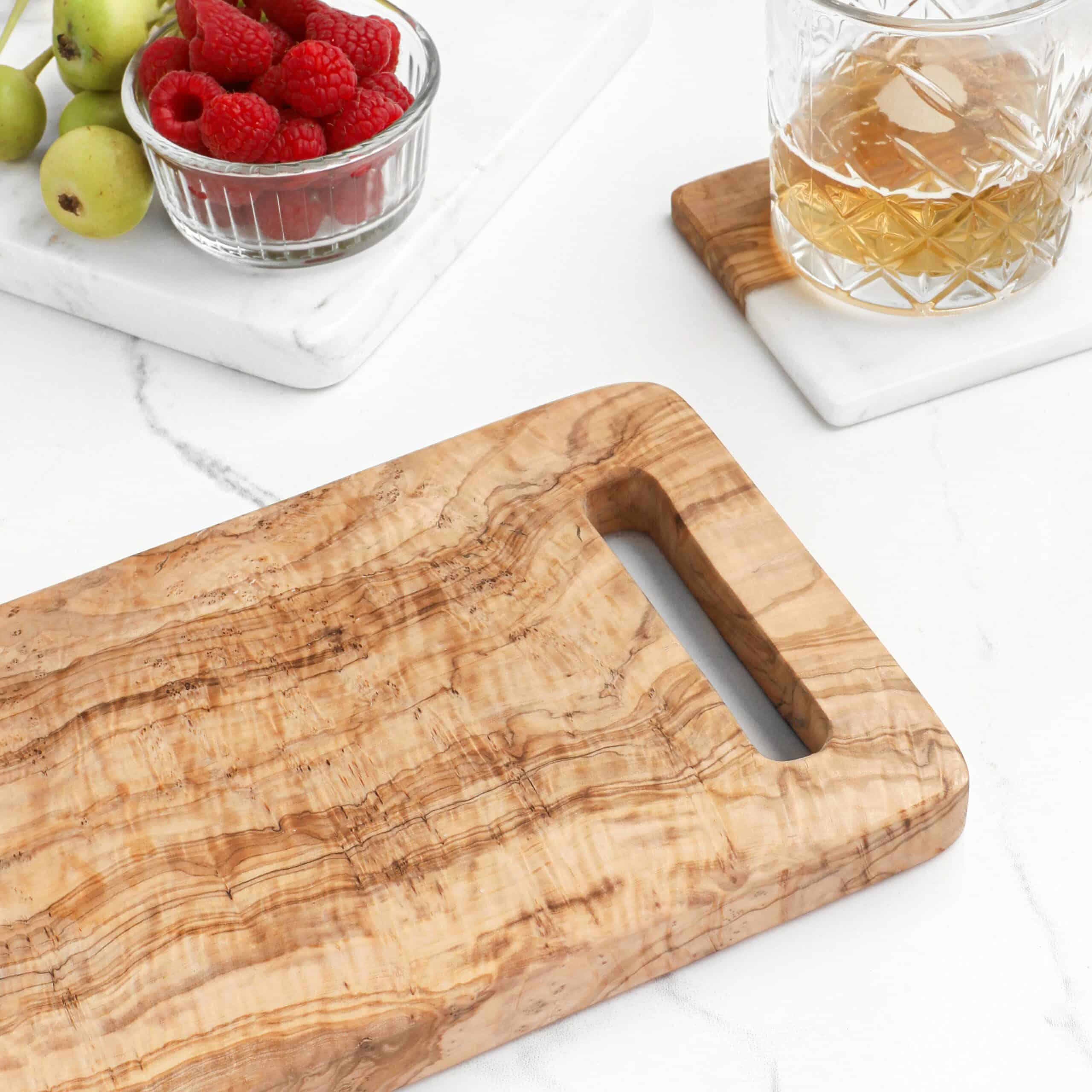 Wood and Marble Cutting Board with Handle - Artisraw