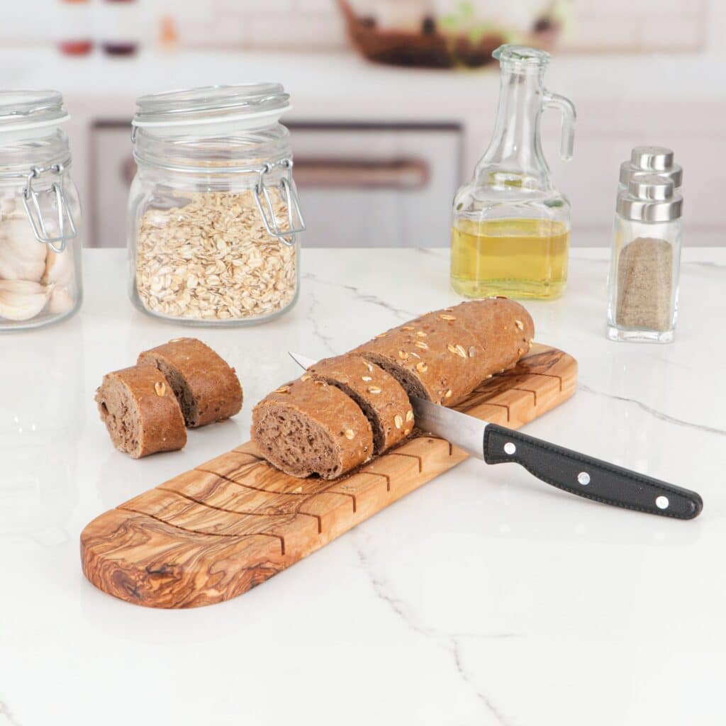 Handmade Olive Wooden Bread Board - Artisraw