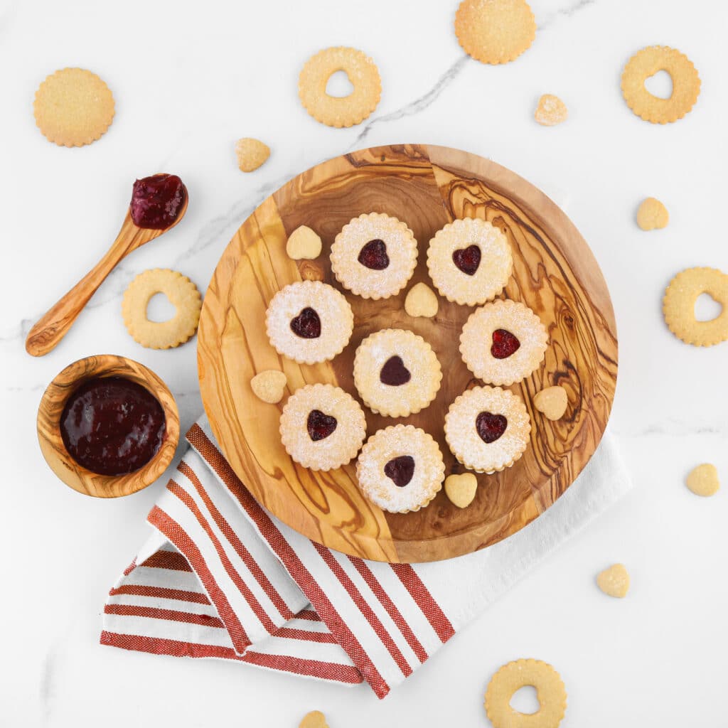 Easy Steps to Make Valentine Sugar Cookies - Artisraw
